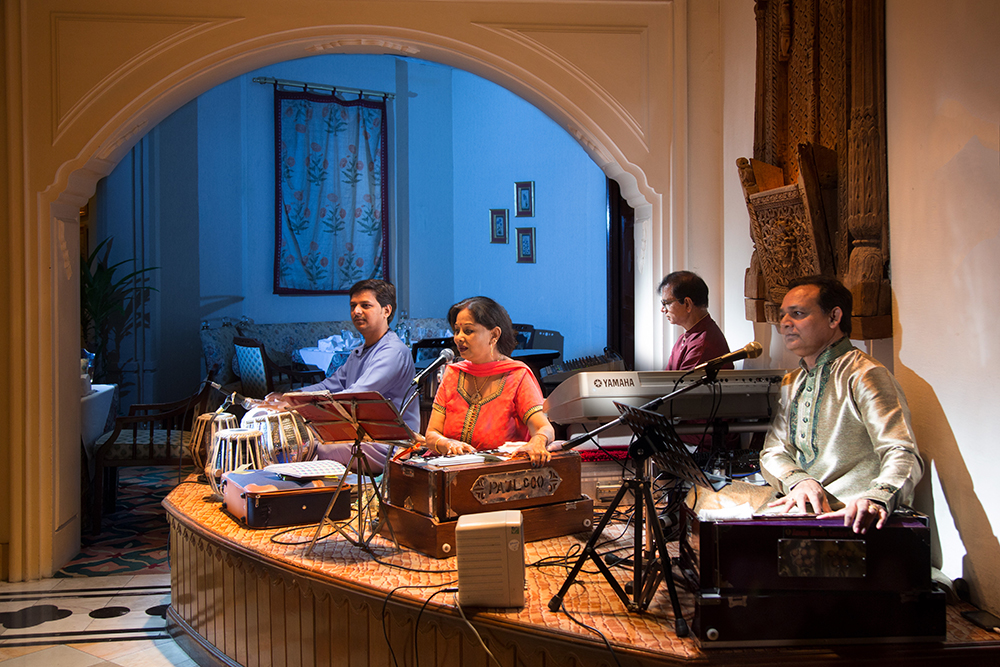 Rang Mahal, an authentic rooftop Indian Restaurant. - Scandasia