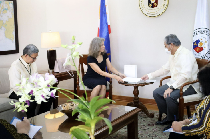 Danish Ambassador pays farewell call on Secretary Manalo - Scandasia