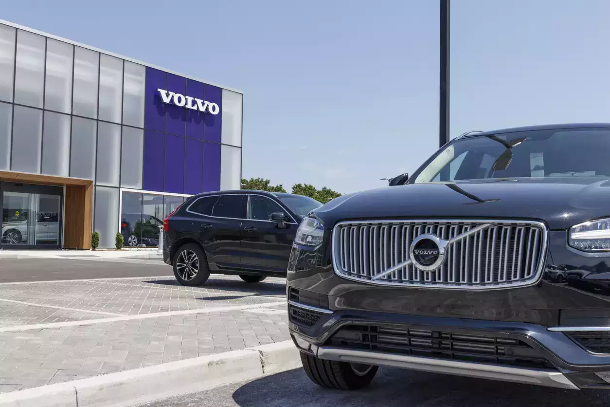 Volvo shares crashed to all-time low due to Chinese Geely selling ...