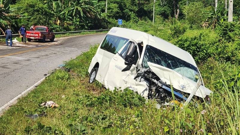 Danish family in hospital after car crash in Phuket - Scandasia
